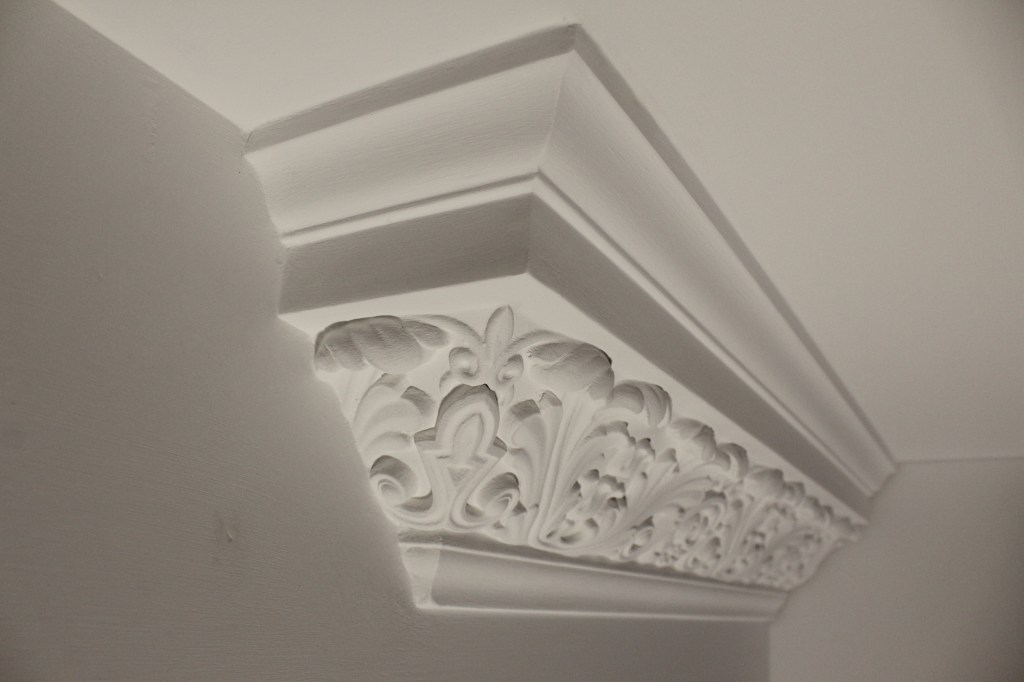 Coving & Cornice – Classic Plaster Moulds