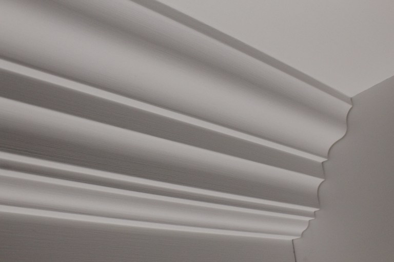 Medium Cornice – Classic Plaster Moulds